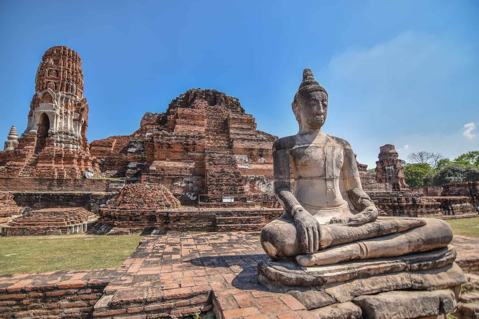 Explorar las ruinas de Ayutthaya | CromosomaX