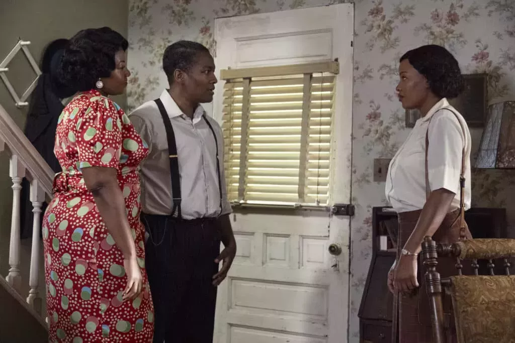 Lea Robinson cuenta como la serie A League of Their Own le llegó al ...